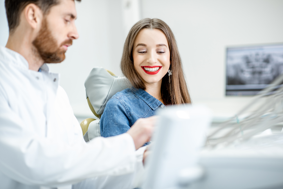 Finding the Perfect Dentist for Your Smile Makeover | Premier Dental Care